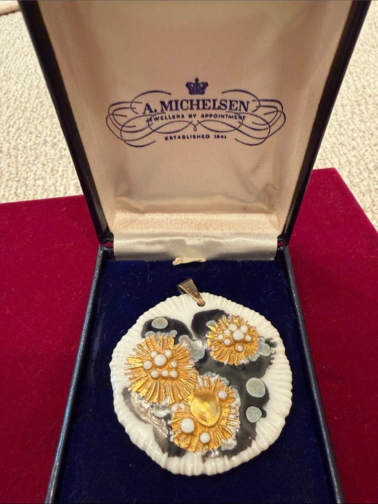 Royal Copenhagen | Jewelry | Vintage Royal Copenhagenmichelson White ...